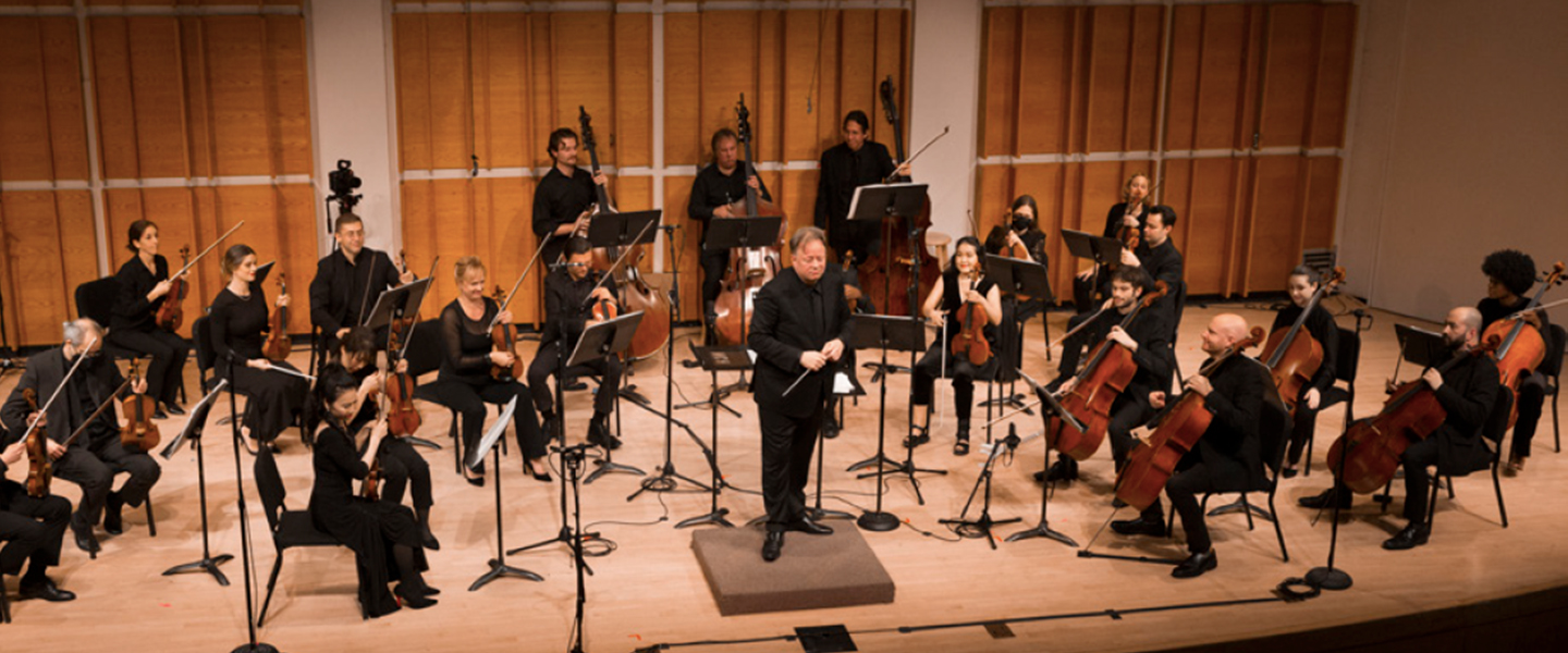 Le maestro Justin Bischof en mission harmonieuse | École secondaire Loyola